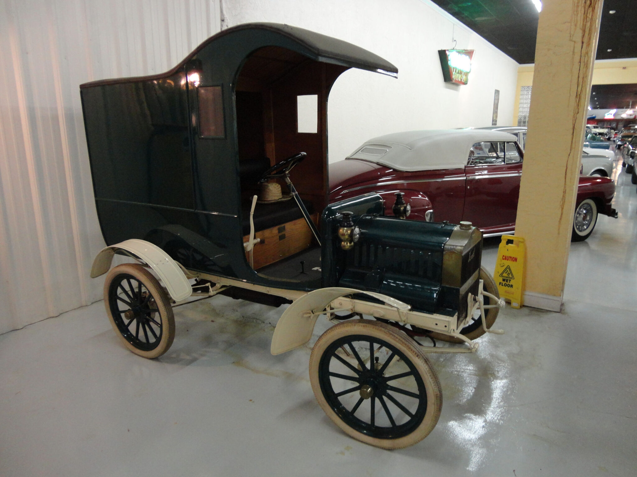 Maxwell Delivery Truck | Vintage Motors of Sarasota Inc.