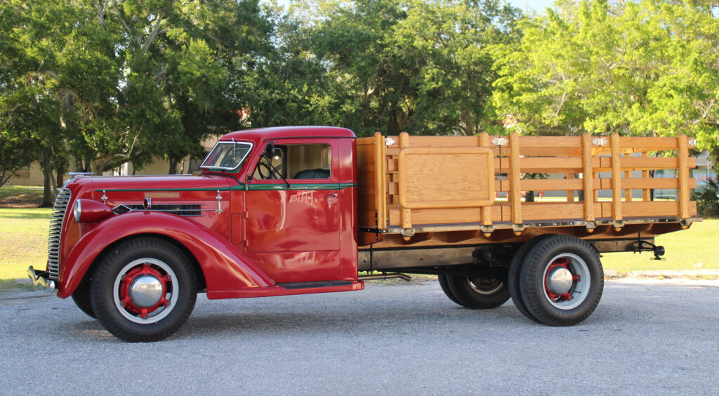 Diamond t | Vintage Motors of Sarasota Inc.