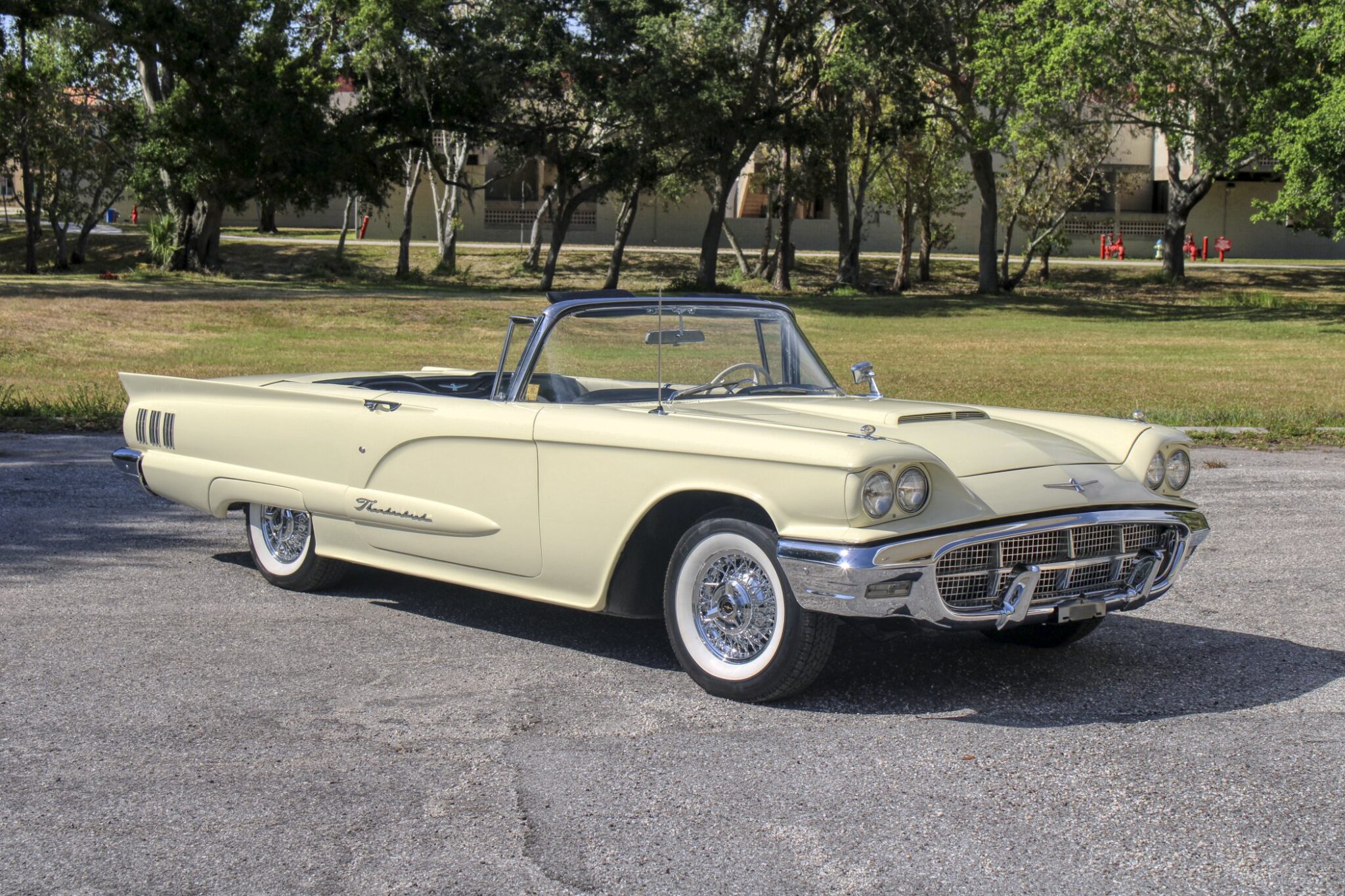 1960 Ford Thunderbird Convertible | Vintage Motors of Sarasota Inc.